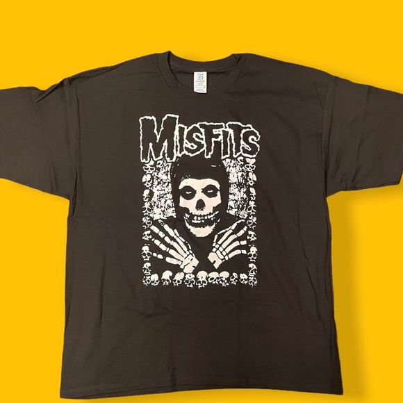 Shirts | Misfits I Want Your Skull Graphic Tshirt | Poshmark
